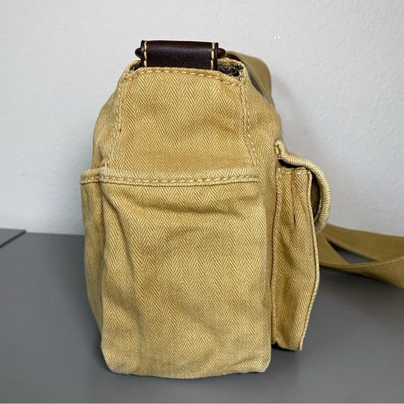 Fossil | Bags | Fossil Tan Twill Cotton Canvas Crossbody Bag With ...
